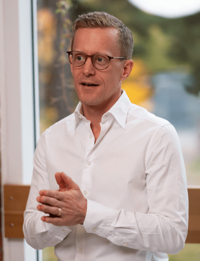 Mattias Bernow - CEO - Cellcolabs