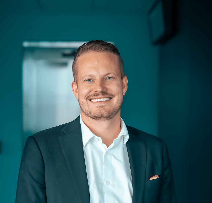 Tobias Nilsson - Sales Manager - EMEA - Web Manuals