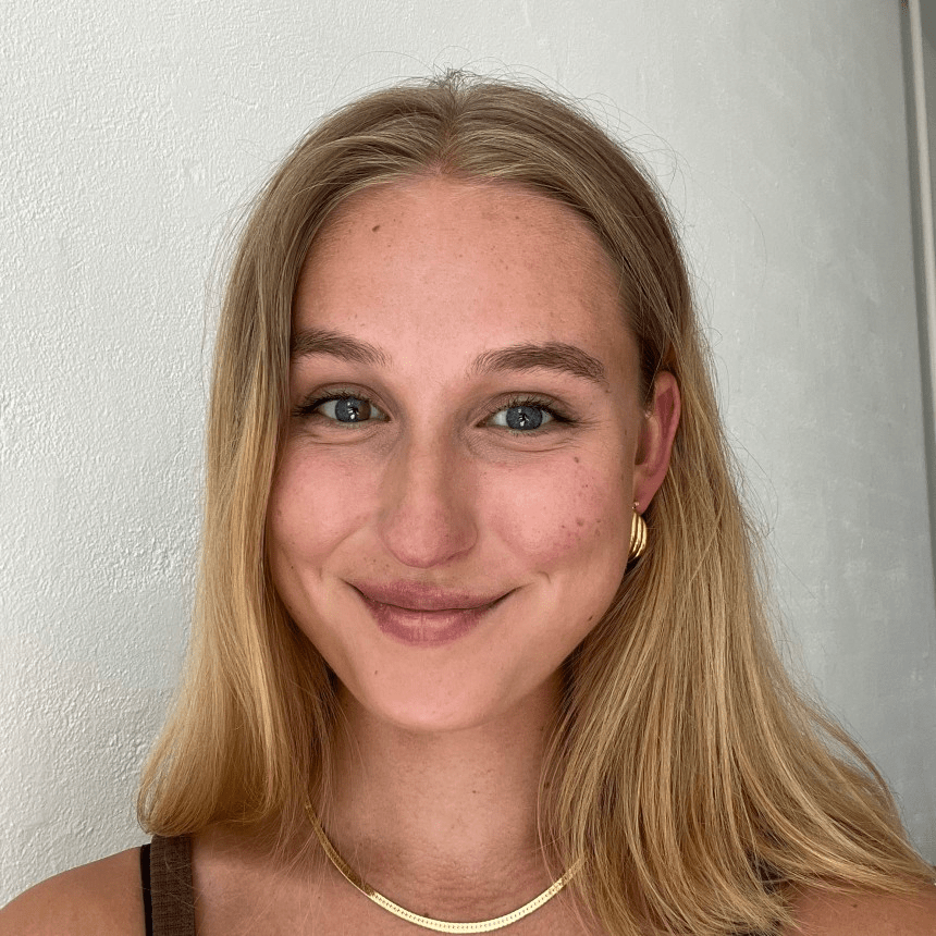 Emilie Bay Rasmussen - Part Time Sales Assistant - SHAPING NEW TOMORROW