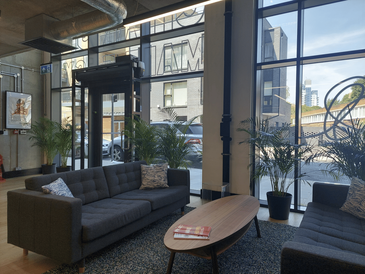 A unique career - 4OC