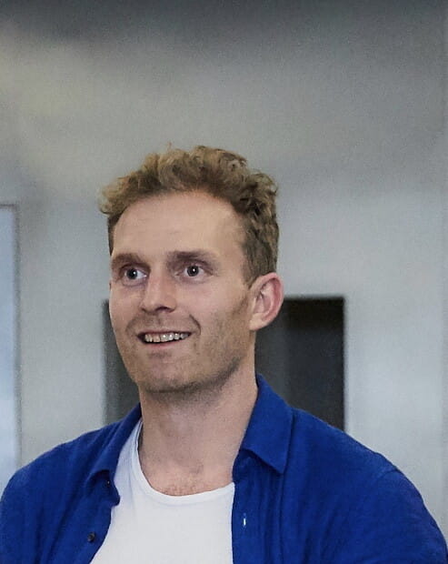 Johan H. - CFO - Centra