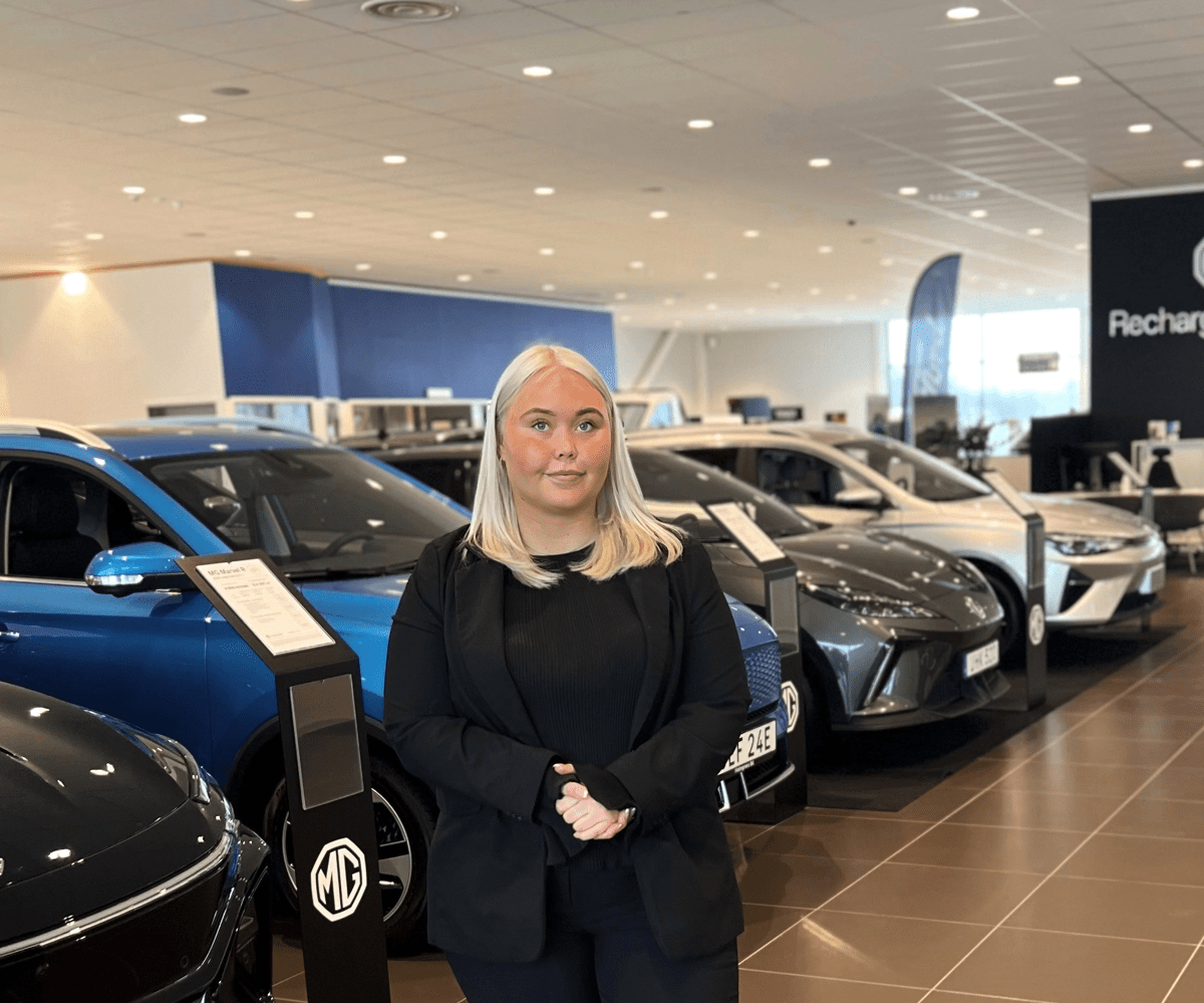 Alexandra Trybom - Säljare - Holmgrens Bil