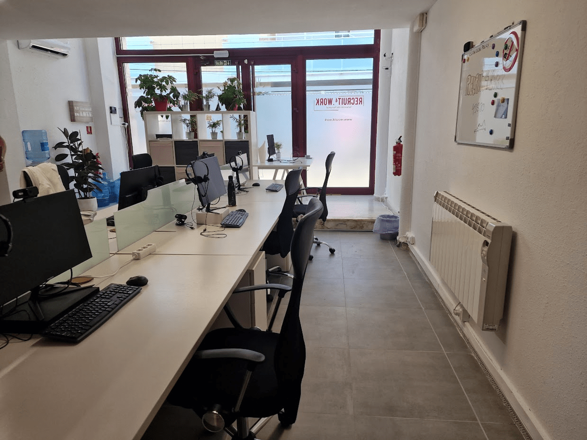 Recruit4Work SL – Connect