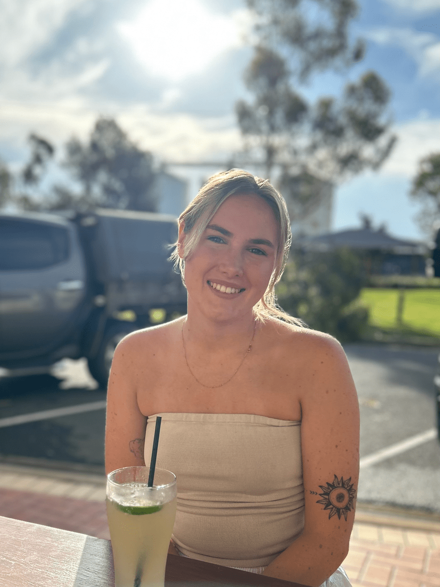 Eleanor Roe - Customer Support Assistant - Ancient + Brave