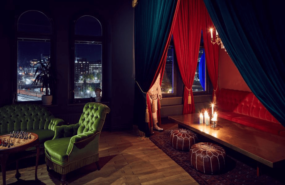 So you want to become a Pirate? - Important Looking Pirates