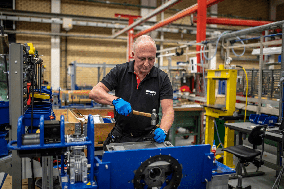 Grow and develop with us - Emhart Glass in Sweden