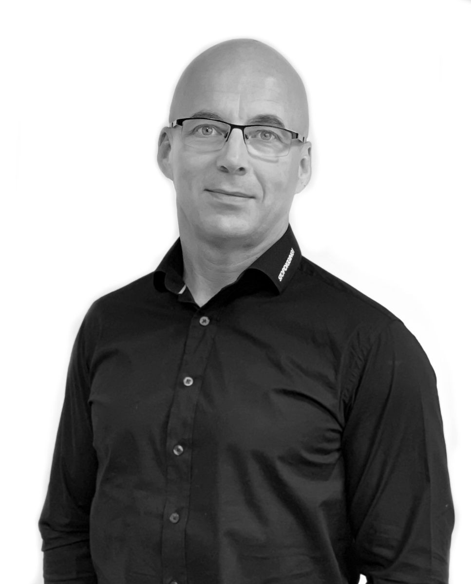 Richard Alm - CEO and Managing Director - Sluta Gräv