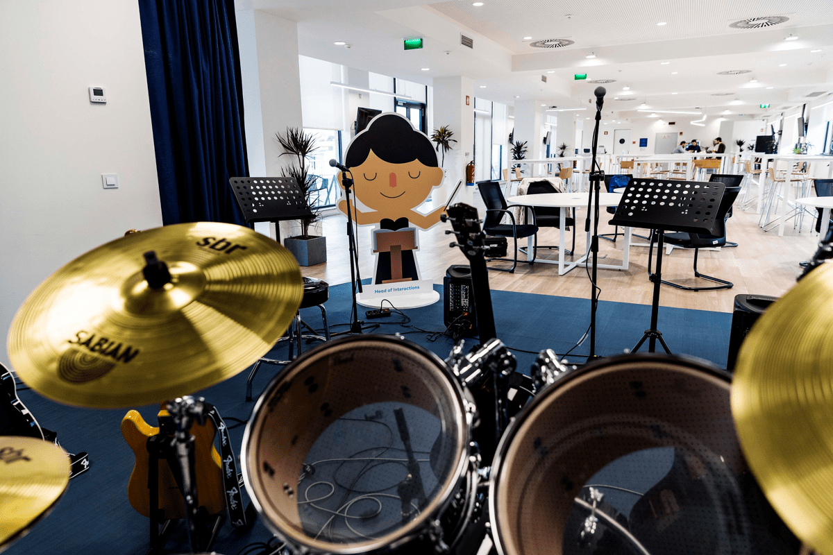 Discover the road to excellence - Critical Techworks